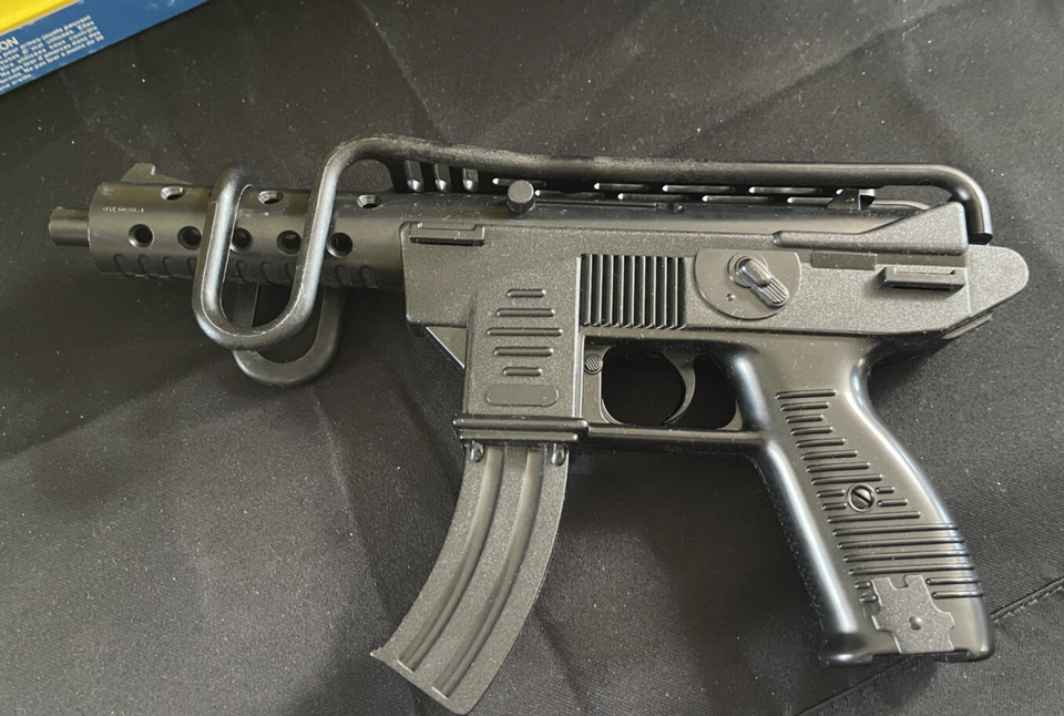 Vtg 1978 Edison Giocattoli 1978 Uzi Gun Uzimatic Toy Made in Italy RARE ...