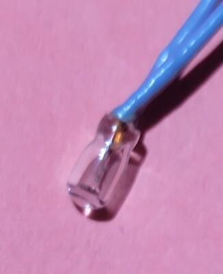 Lot of 10 - Grain of Wheat Miniature Bulb Lamps 5-7V @ 40mA w/ 12" Wire ...