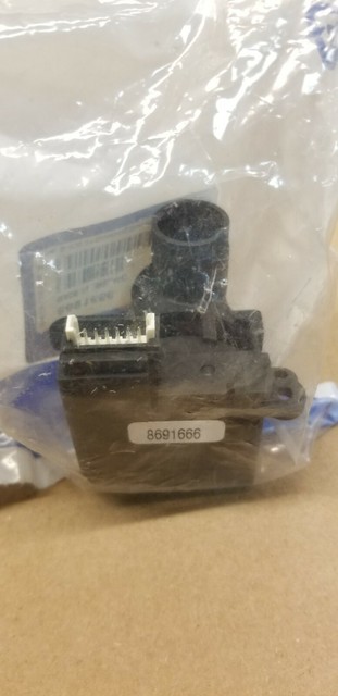 Volvo 8691666 Genuine OEM Factory Original Temp Sensor for sale online ...