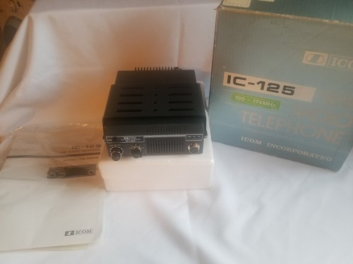 ICOM IC-125 VHF Radio Telephone 166-174 MHz includes Instruction manual ...