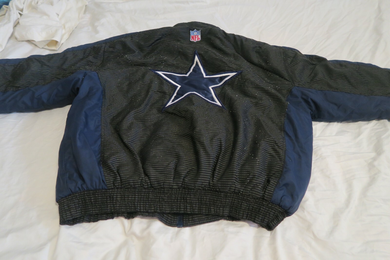 VTG 90s Dallas Cowboys NFL Pro Line Logo Athletic Black Stripes Puffer ...