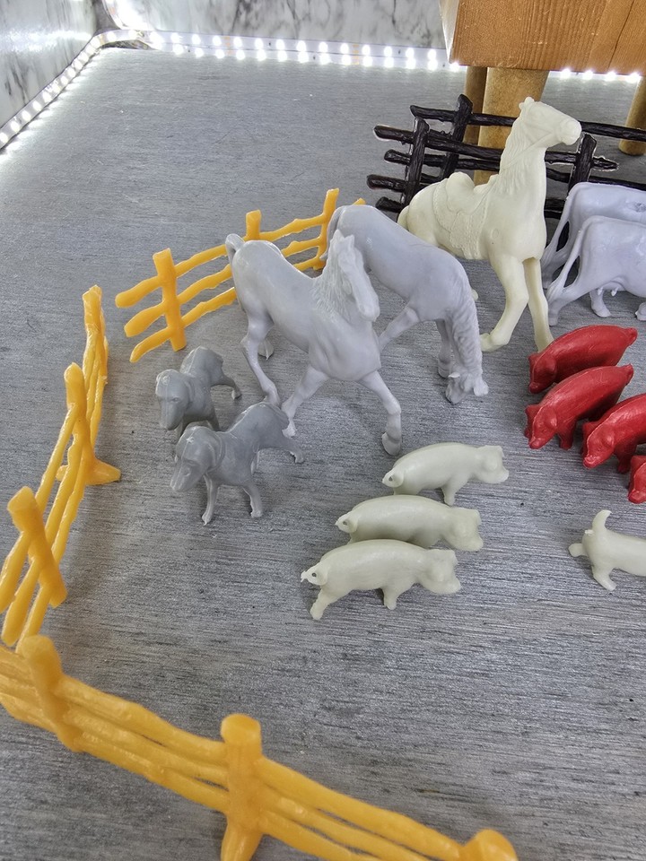 1950's MARX Plastic Farm Animals Playset -26 Animals, Bonus Figures ...