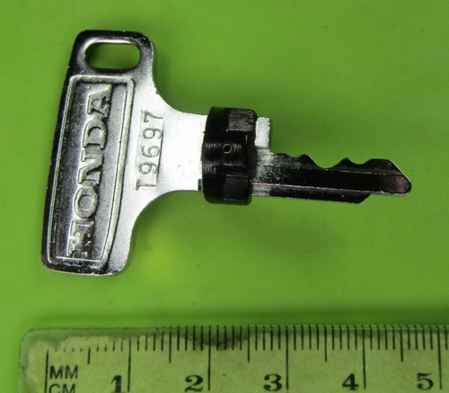 Honda Recessed Ignition Key w/ Plug CB750 K0 Sandcast 🔥p/n T9697 🔥NOS🔥T ...