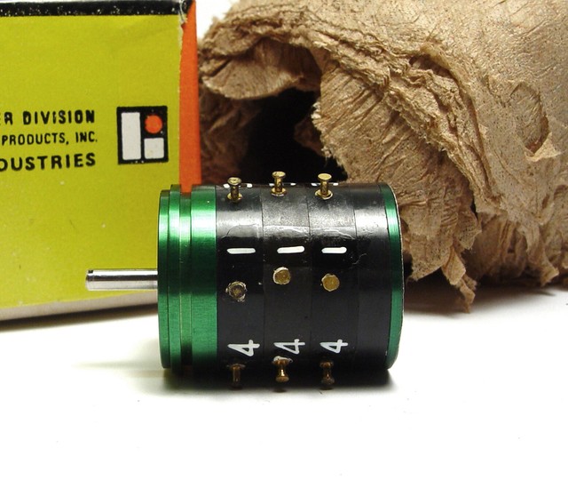 Litton Präzisions-potentiometer 900217-239 20 KOHM Servo-gehäuse online ...