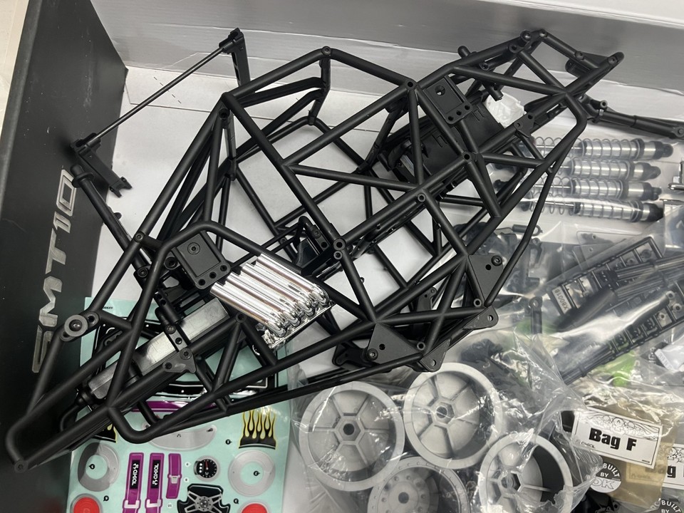 Axial SMT10 Raw Builders Kit Partial Lot w Cage GV-0 | eBay