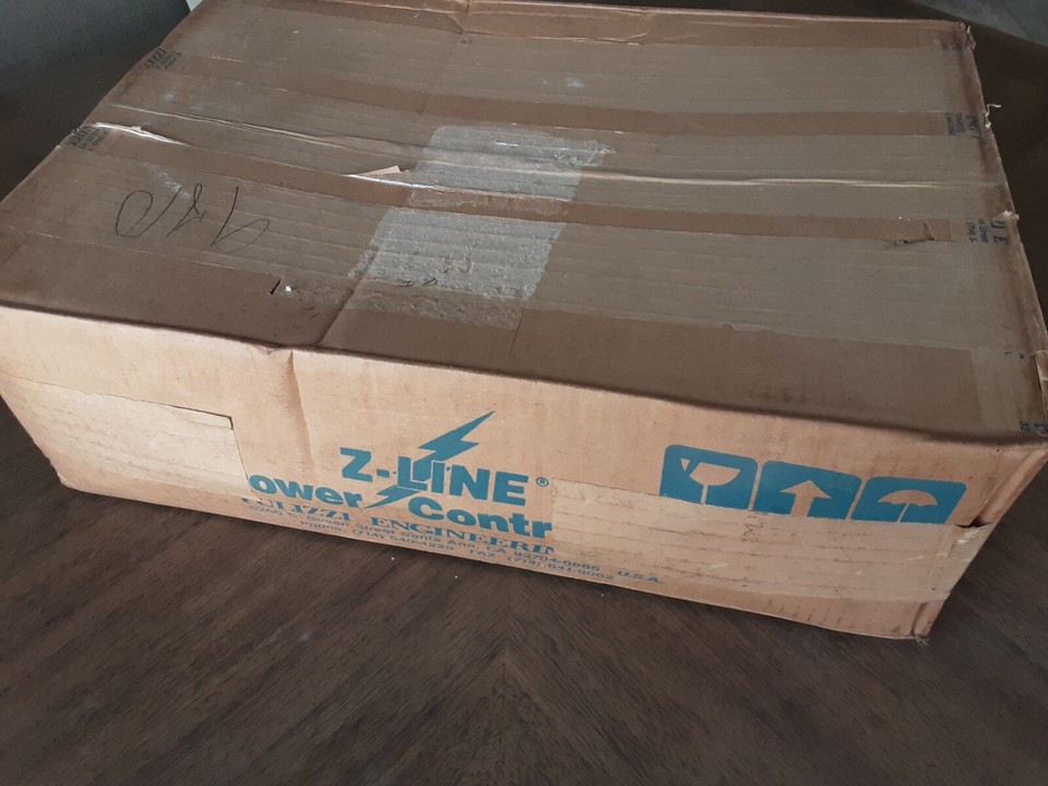 Pulizzi Engineering Z-Line PC 1674 Power Controller / Rack Mount PDU ...