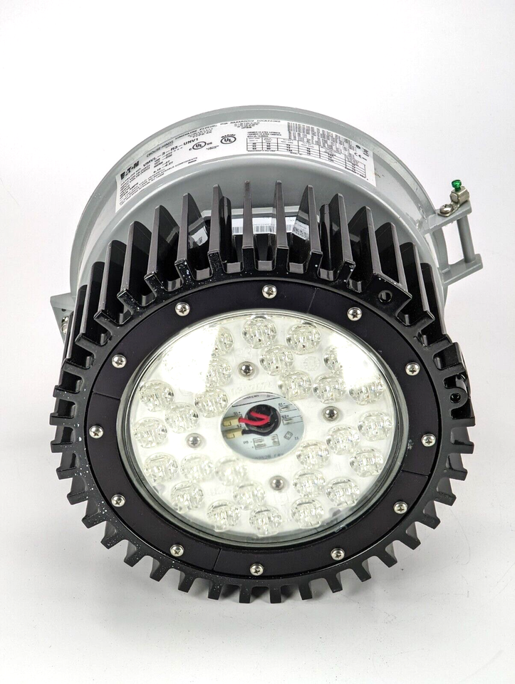 Eaton Crouse Hinds VMVL-3-R3-UNV1 LED Light CHAMP Series Hazardous ...