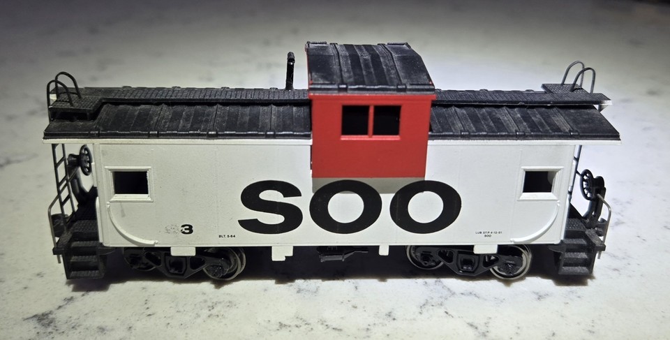 Athearn HO Scale SOO Line Wide Vision Caboose #3 | eBay