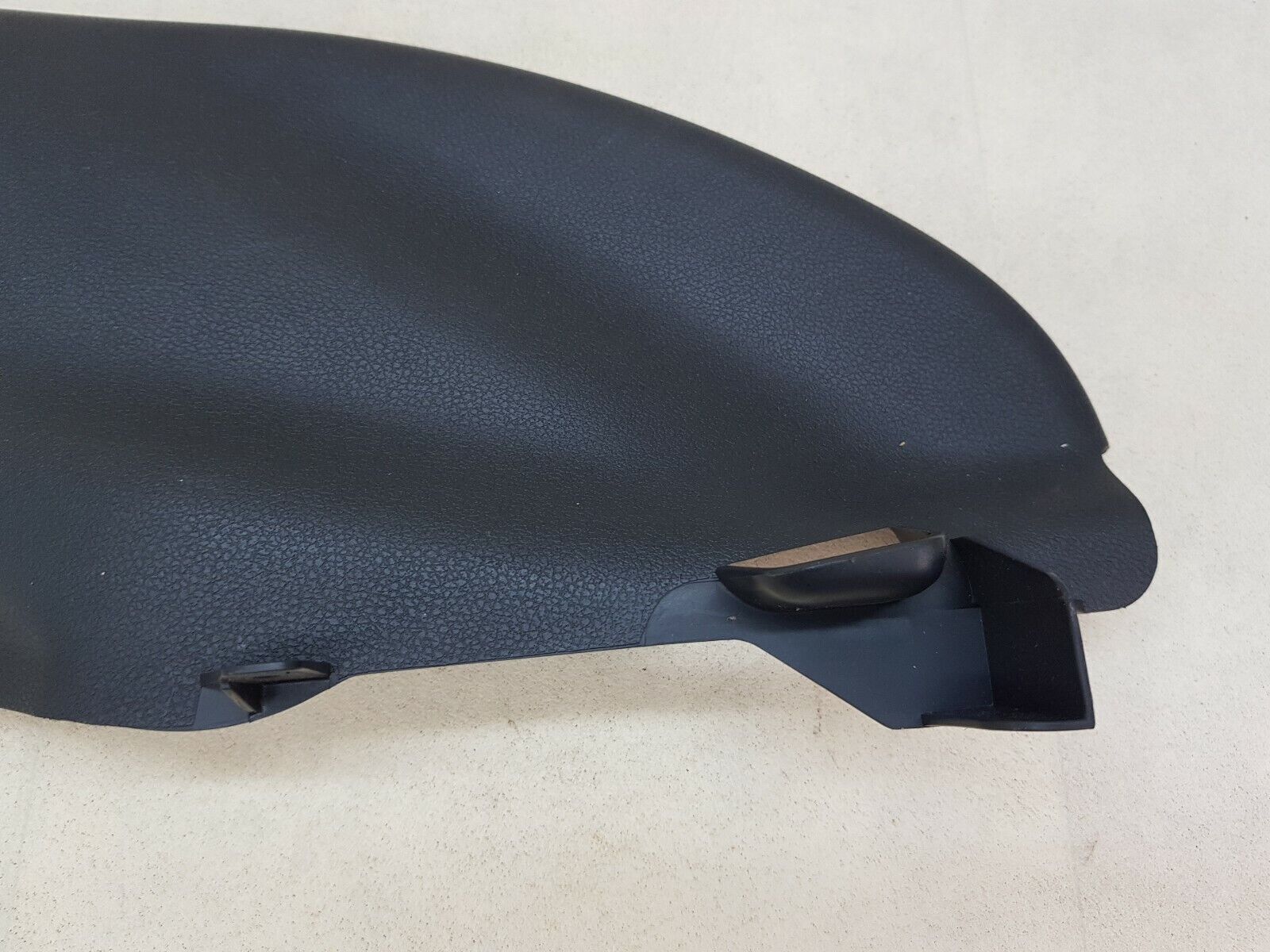 PEUGEOT 308 MK1 08-13 5DR FRONT PASSENGER CENTRE CONSOLE TRIM ...