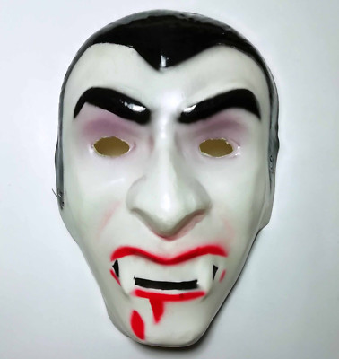 Vintage Dracula Halloween Mask Peru 80s Horror Monster Vampire Creepy ...