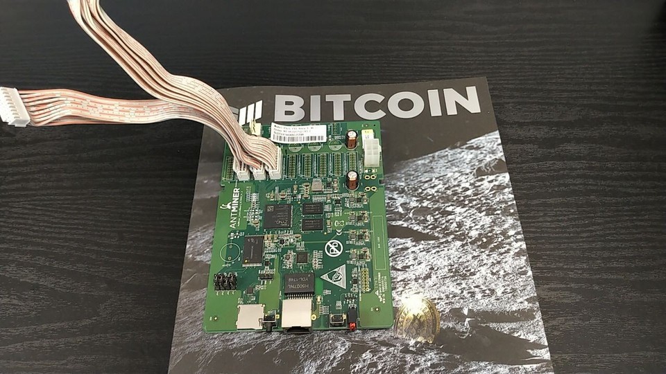 BITMAIN Antminer S9 Control Board Braiins OS Firmware Upgrade Flash ...