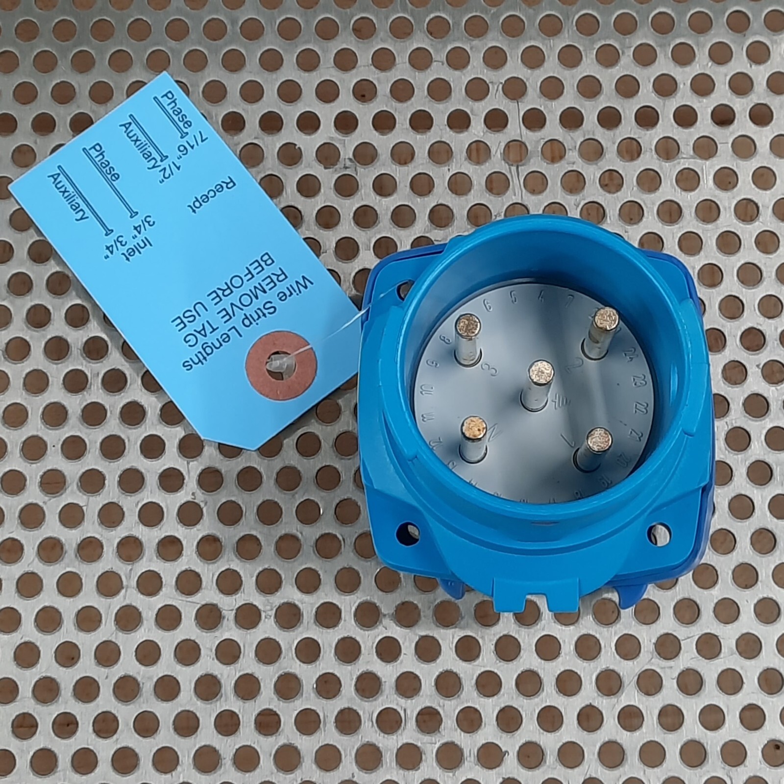 Meltric 63-38167 DSN30 Inlet/Plug 30AMP 3P+N+G 120/208VAC, 1hp/5hp | eBay