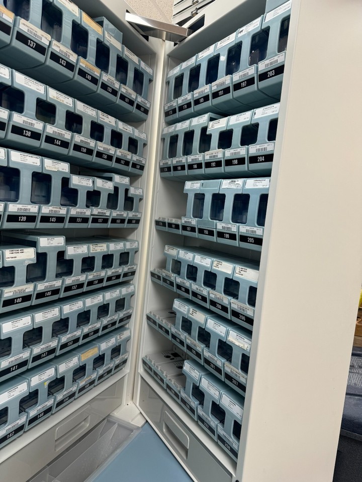 PARATA PASS 208 Medication Canister | eBay