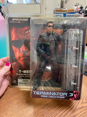 McFarlane Toys T-850 Terminator with Coffin Terminator 7” Action Figure ...