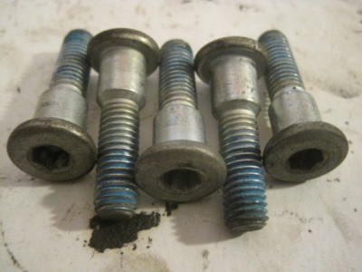 01-05 SUZUKI BANDIT GSF1200 GSF 1200 FRONT BRAKE DISK SCREW HEX HEAD ...