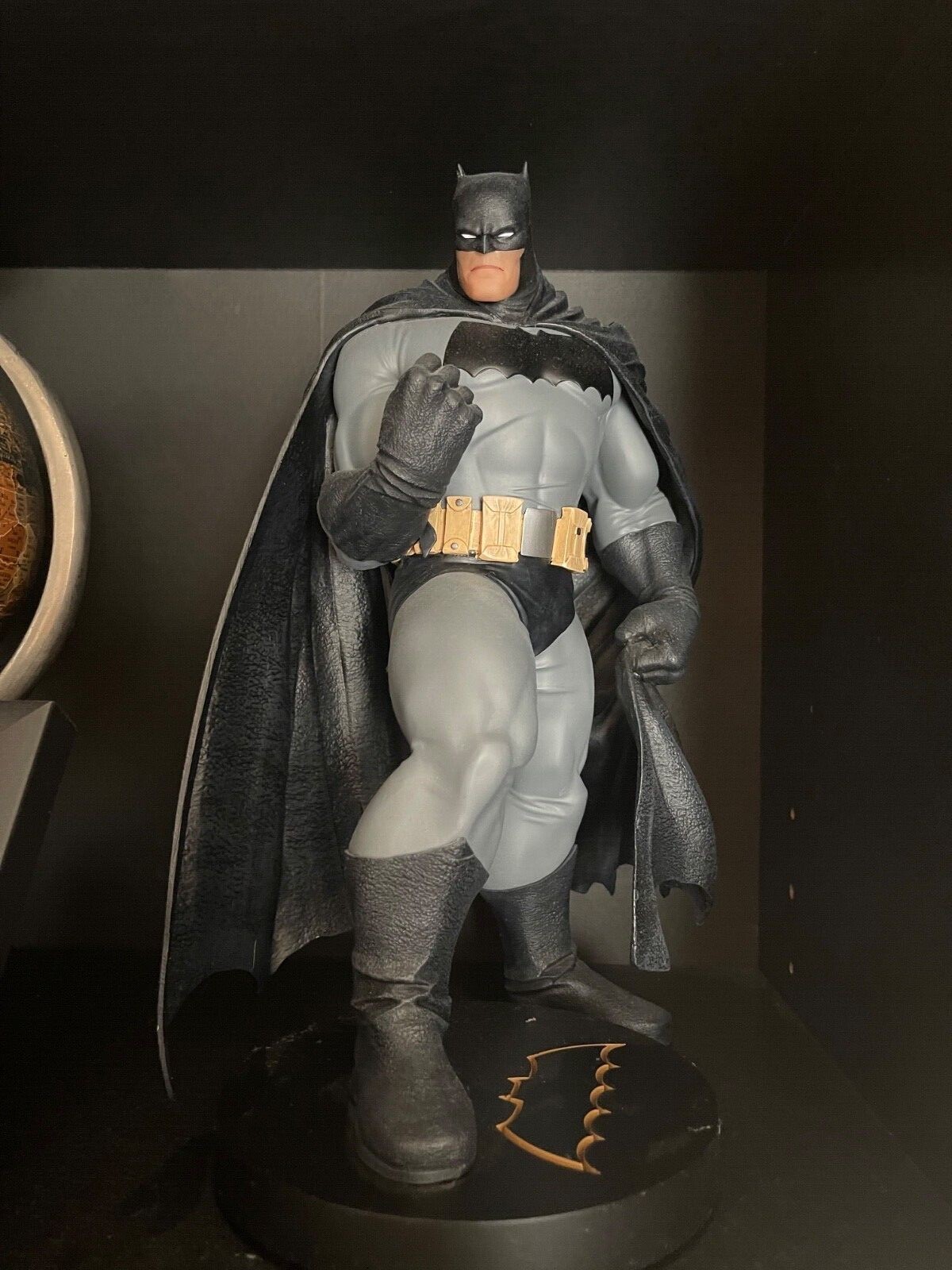 DC Collectibles DC Designer Series: Batman Mini Statue by Andy Kubert ...