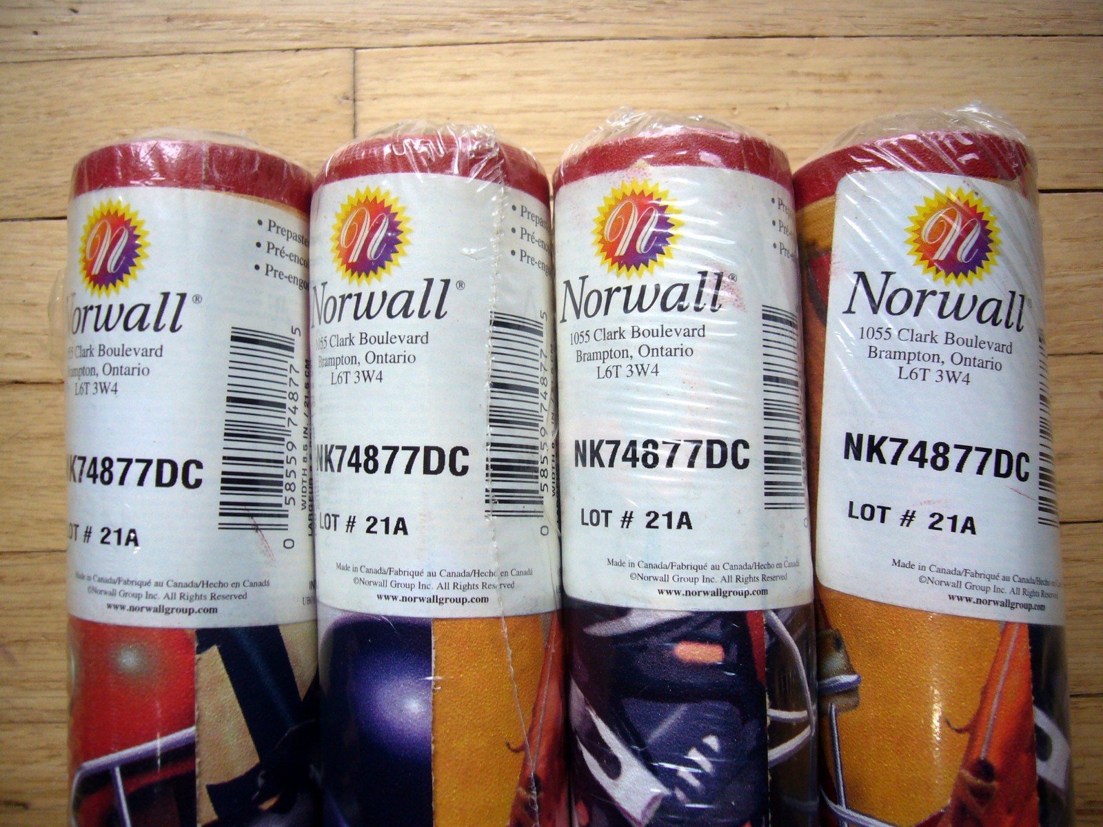 New sealed 4 roll Norwall wallpaper Prepasted Border Sports rollerblade ...