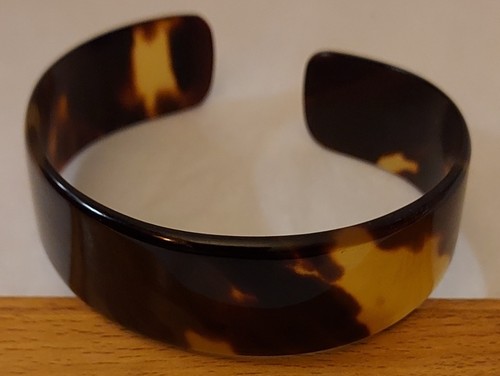 Vintage 3/4in Wide Faux Tortoise Shell Cuff Bracelet - Statement Piece ...