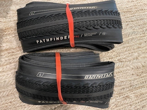 2 x Specialized Pathfinder Pro T5 700c x 38mm Tubeless Black Pair Tires ...