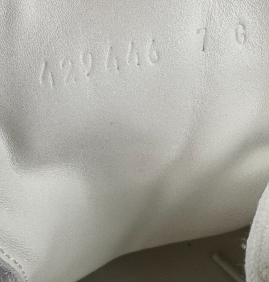 Gucci NIB Auth Men MisMatch Sz 7 7.5 US 6.5 7 UK 40.5 EU White Ace ...