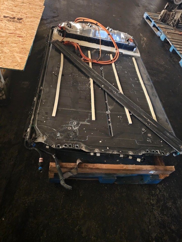 2021 TESLA MODEL Y AWD LONG RANGE 400V DC 82KWH BATTERY PACK 1104422-00 ...