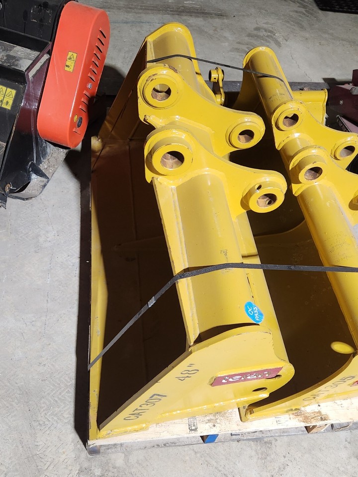 NEW Caterpillar 307 308 48" Smooth Ditch Grading Bucket Excavator 50mm ...