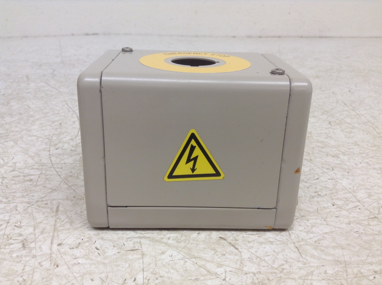 Fuji Electric FE AHX921A Steel 1 Pushbutton Enclosure AHX 921A | eBay