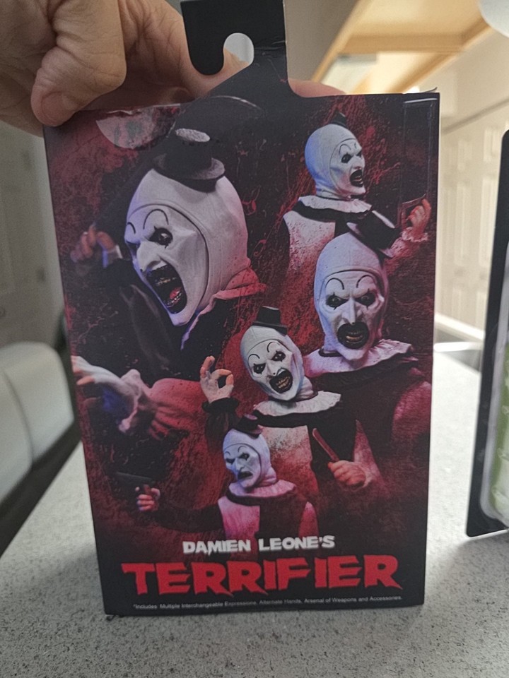 Neca Terrifier Ultimate Art the Clown 7" Action Figure Walmart ...