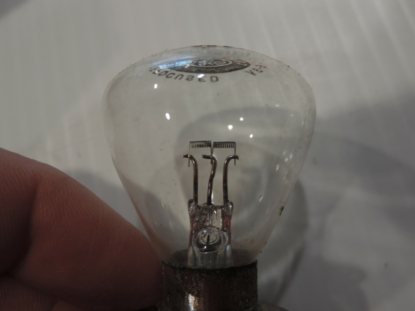 VINTAGE NOS 1920's 1930's GE 2331 LIGHT BULBS 6 - 8 VOLT 32 & 32 CP ...