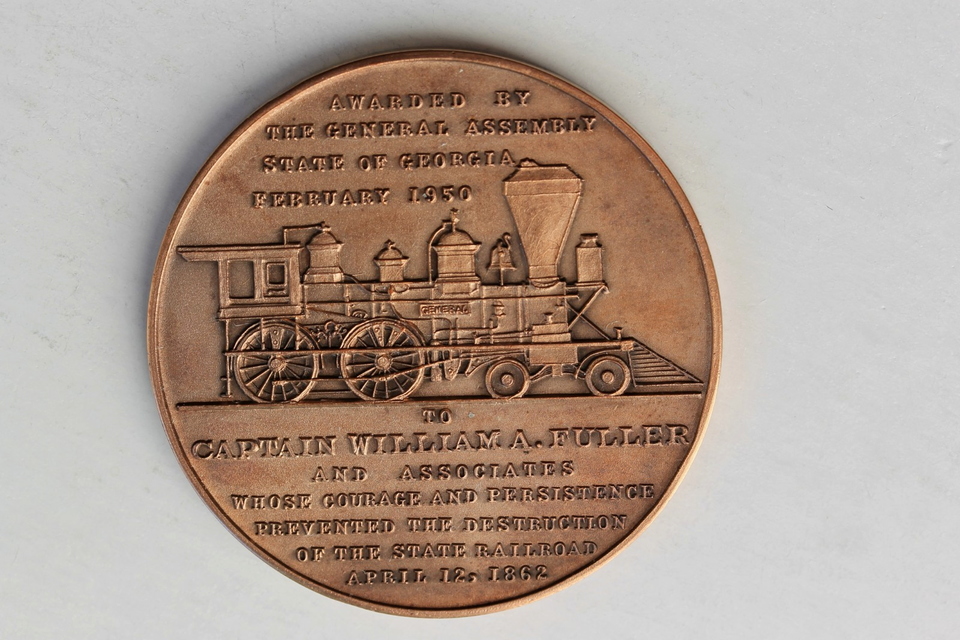 RARE MEDAL AWARDED IN 1950 TO CAPTAIN WILLIAM A FULLER & ASSOCIATES ...