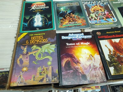 9 Dungeons and Dragons RPG books 2113 7503 9206 9229 9195 2017 2013 ...