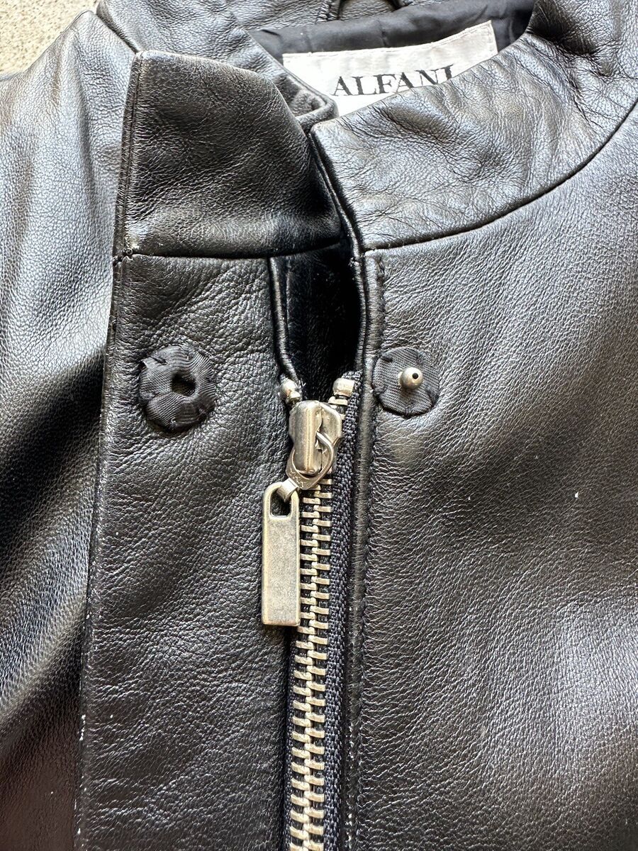 Vintage Alfani Black Lamb Leather Hidden Zip Waxed Acetate Vintage Alfani Black Lamb Leather Hidden Zip Waxed Acetate