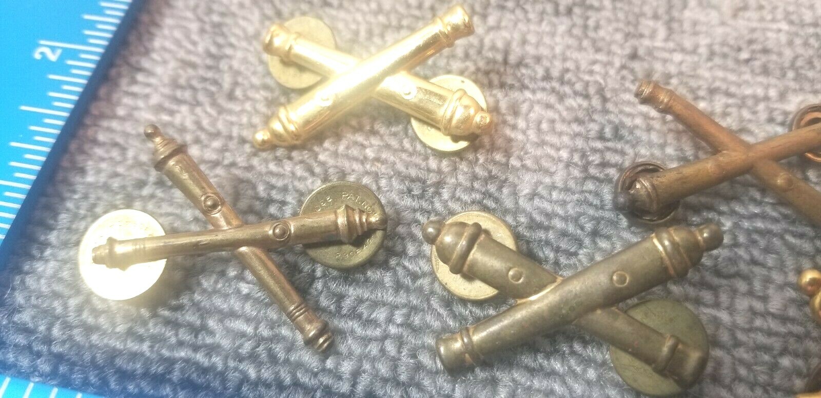 VINTAGE WW2 ERA LOT OF 5 CROSS CANON FIELD ARTILLERY BRASS INSIGNIA 95A ...
