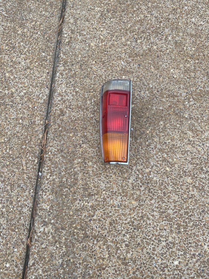 IKI Tail Light Assembly DOT SAE A79 & 7116 Right Passenger (2)A1(2)P2RS ...