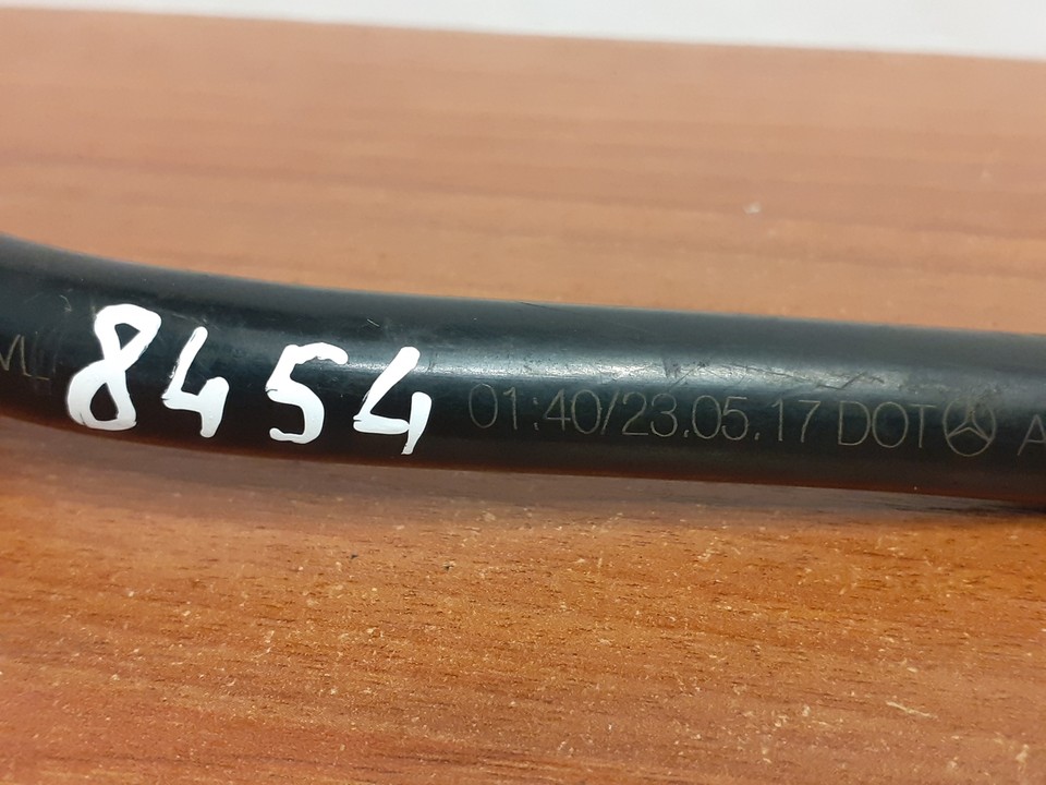 MERCEDES-BENZ C W205 Vakuumröhre #8454 A2054300229 2.00 Petrol 135kw ...