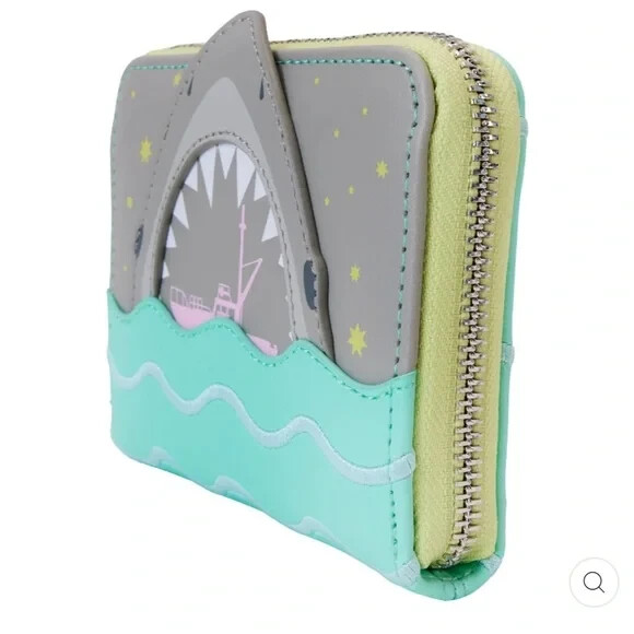 LOUNGEFLY UNIVERSAL JAWS GLOW IN THE DARK SET | eBay