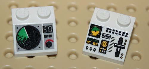 Lego 2 White Slope 45 2x2 ref 3039px5 & 3039pb045 set 2928 7894 7893 ...