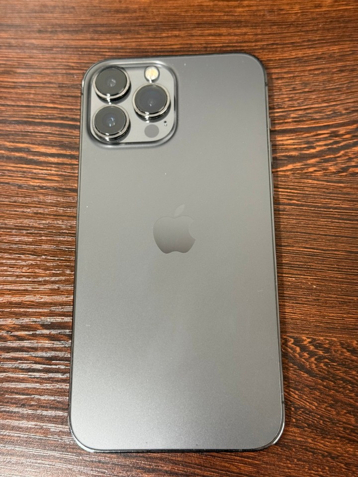 AT&T Apple iPhone 13 Pro Max - 256GB Black - 78% Batt - Tiny Chip on ...