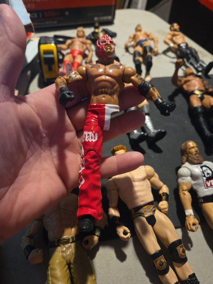 LOT OF 13 WWE WRESTLING FIGURES HULK HOGAN THE ROCK GOLDDUST JOHN CENA ...