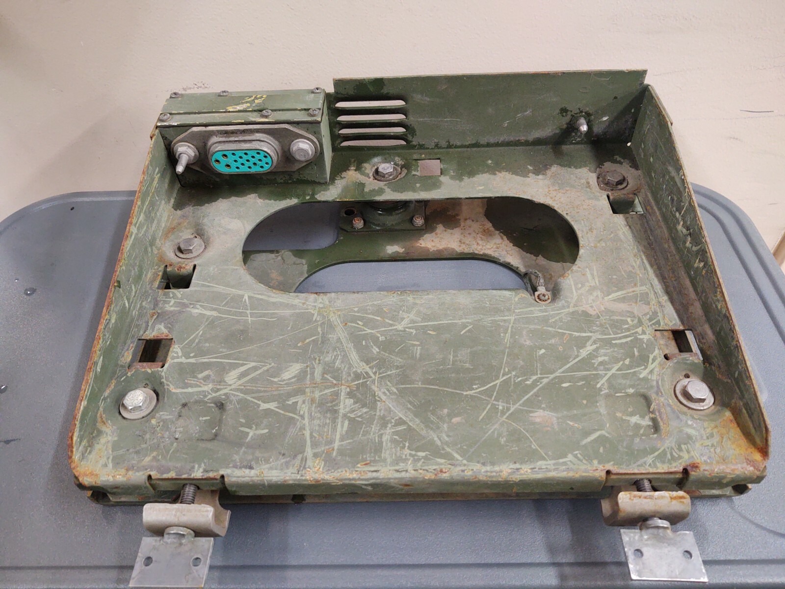 Military Radio Receiver Rack MT-1029 MOUNT for transceivers RT-246, RT ...