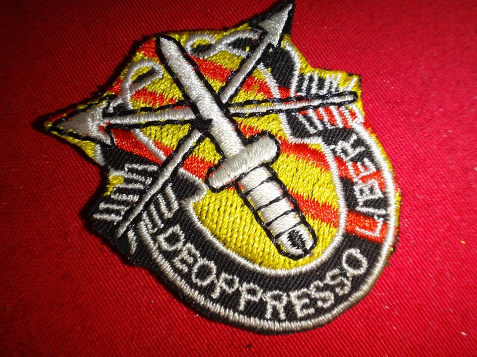 Vietnam War Beret Patch US 5th Special Forces Group DE-OPPRESSO LIBER ...
