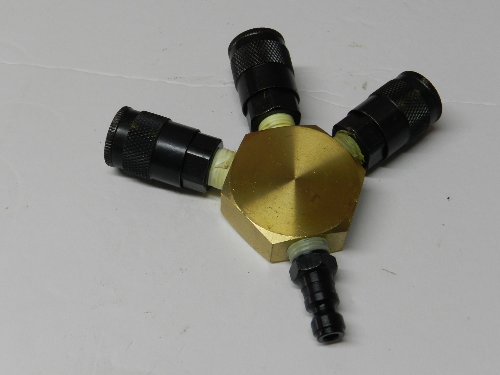 1/4" Round Manifold kit- with-3 outlet- Automotive Style | eBay