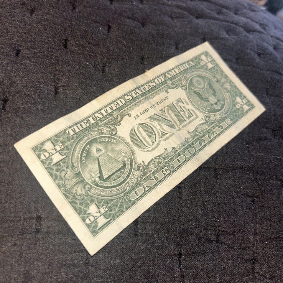 2017 $1 ONE DOLLAR STAR NOTE BILL With Serial Numbers: L06661960* | eBay