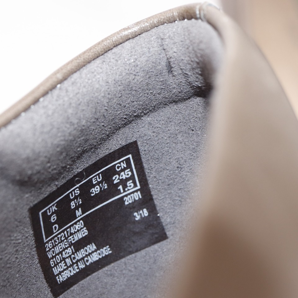 Clarks Women's Linvale Vena Pump Size 8.5 Kitten Heel Pointed Taupe ...