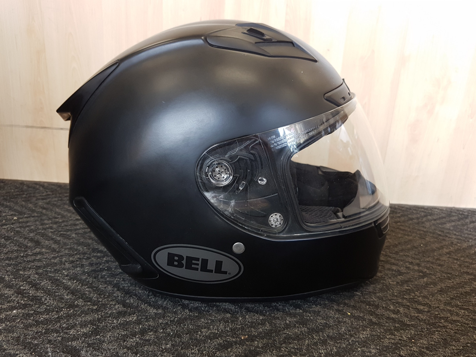 BELL MOTORBIKE HELMET - FULL FACE - MATTE BLACK - MEDIUM - GOOD ...