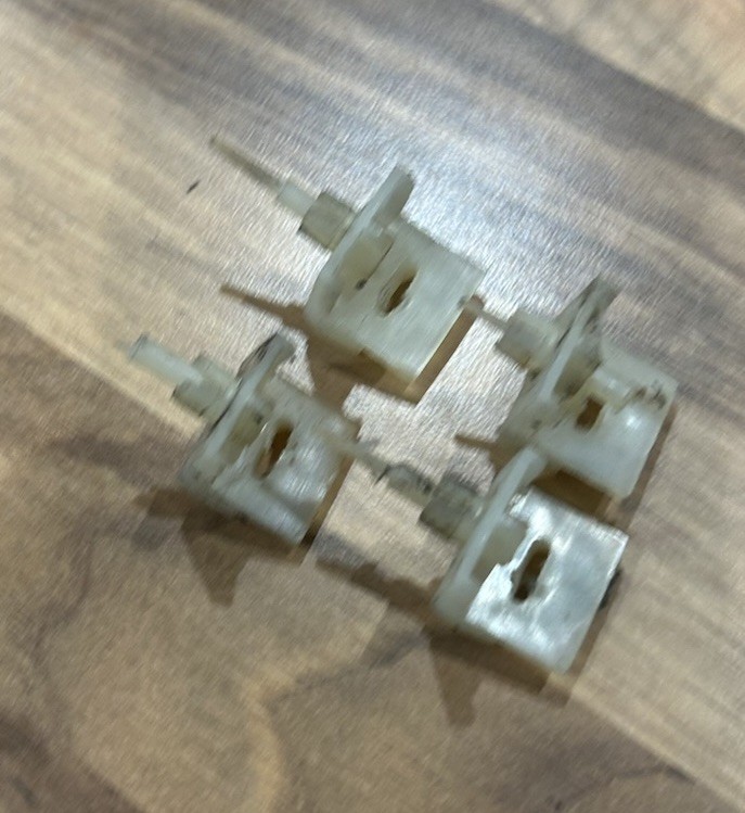 VW SCIROCCO GOLF MK1 MK2 JETTA T4 DOOR CARD RETAINING CLIP x4 | eBay UK