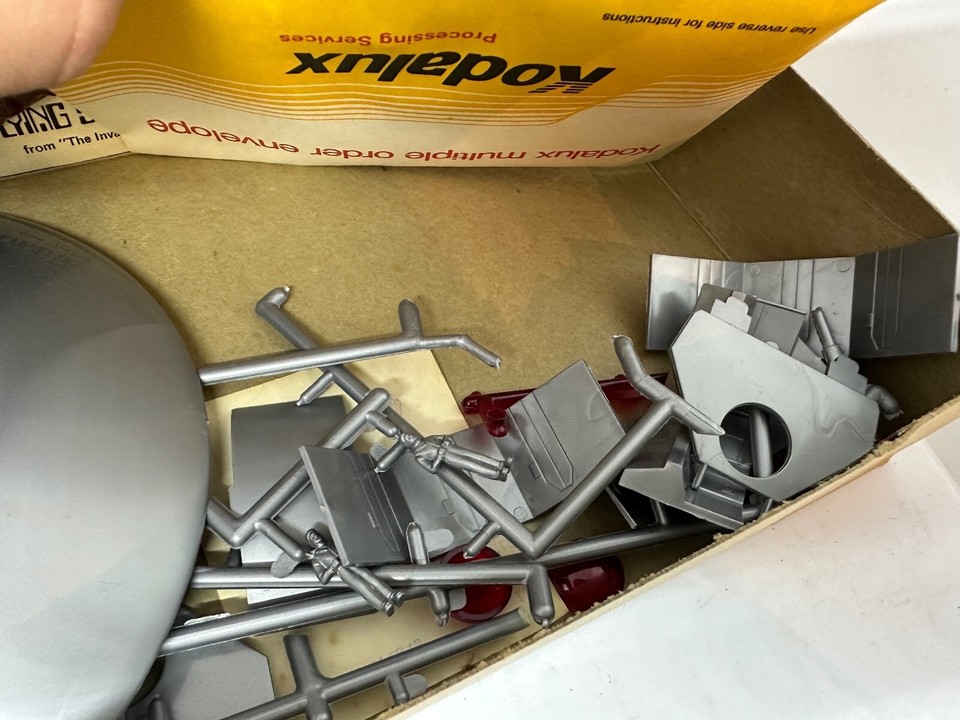 Vintage 1975 Aurora The Invaders Flying Saucer Model Kit Unbuilt In ...