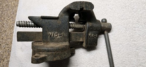 Milwaukee Tools Equipment Company 3.5" Swivel Bench Vise With Anvil ...