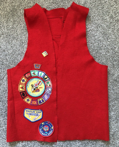 VTG Vintage Boy Scouts Red Vest With 24+ Patches Pin Pinewood Derby ...
