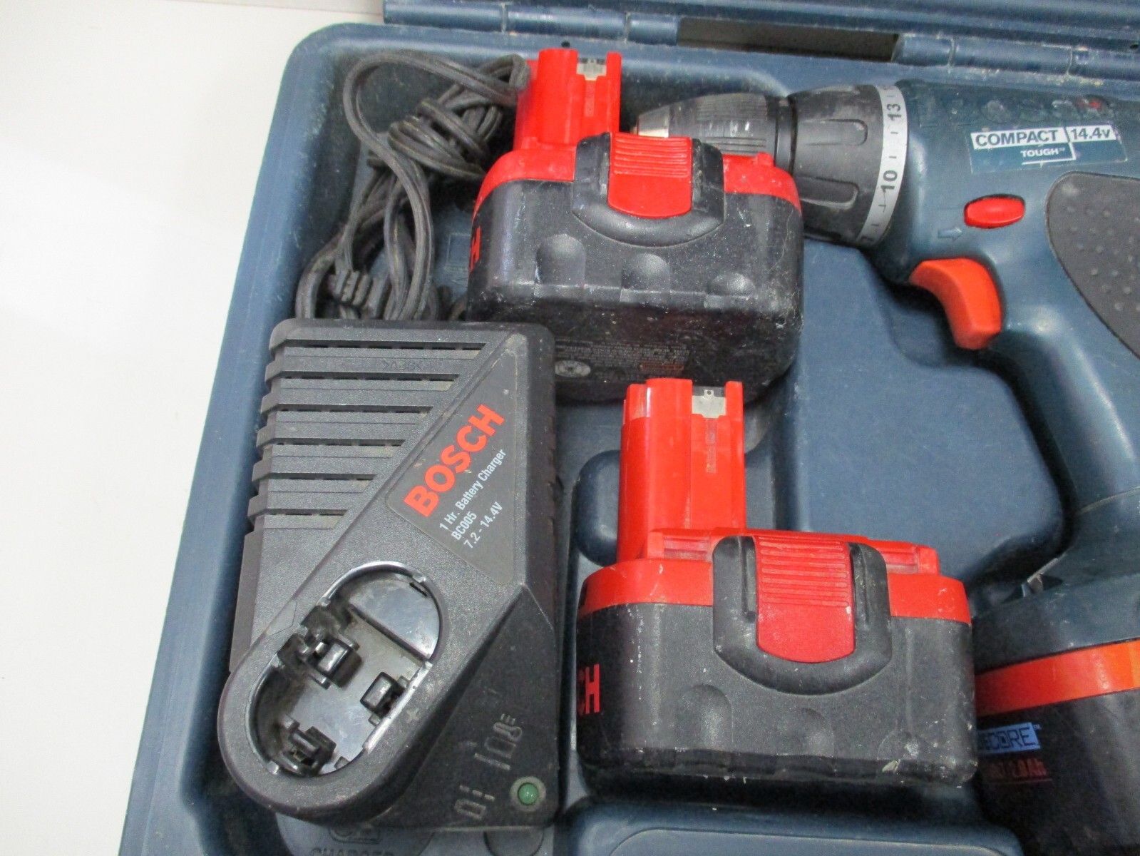 BOSCH 14.4v Compact Tough 1/2 In. Drill/Driver w/3 batteries, Charger ...